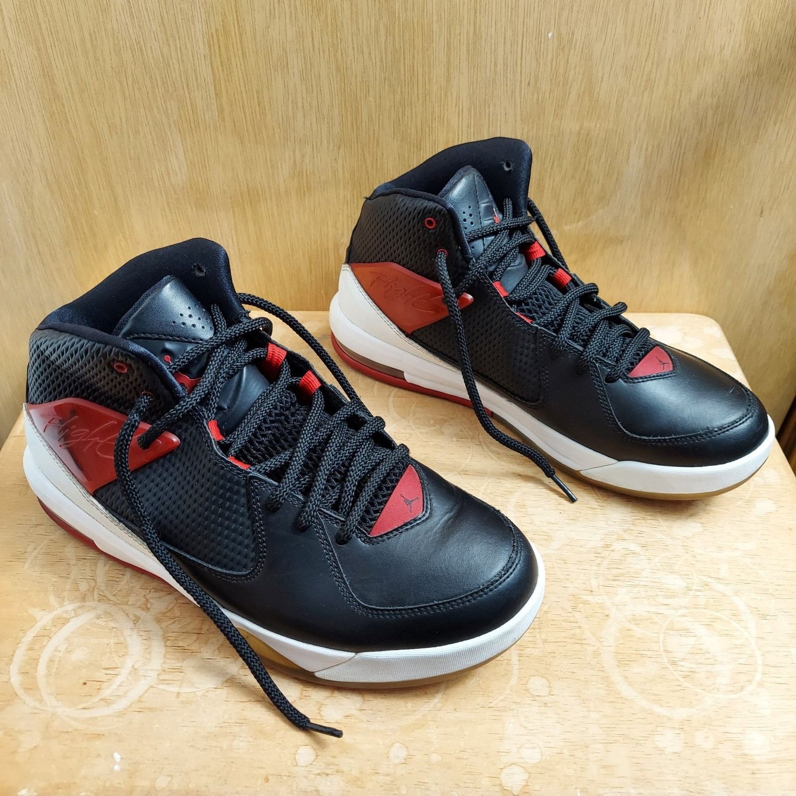 Nike Nike Air Jordan Incline Men's 9.5 Black Red Basketball Shoes | Grailed