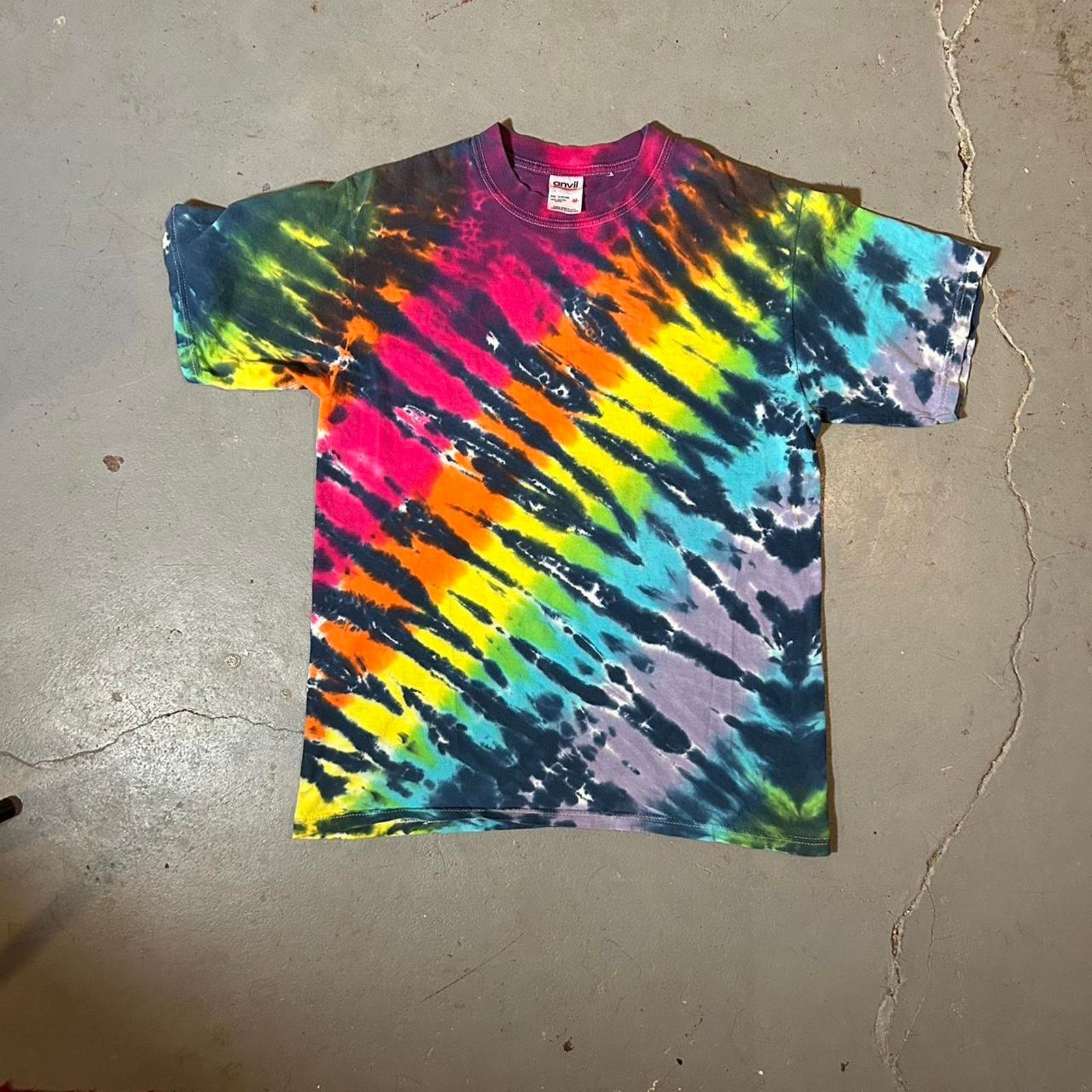 Fruit Of The Loom 90s red anvil tag tie dye shirt | Grailed