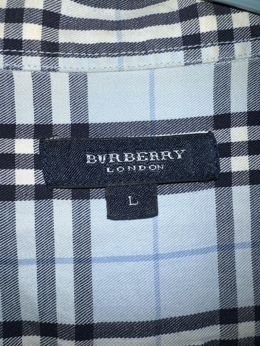 Vintage Sz M Vintage Burberry London Light Blue Patterned Button-Up ...