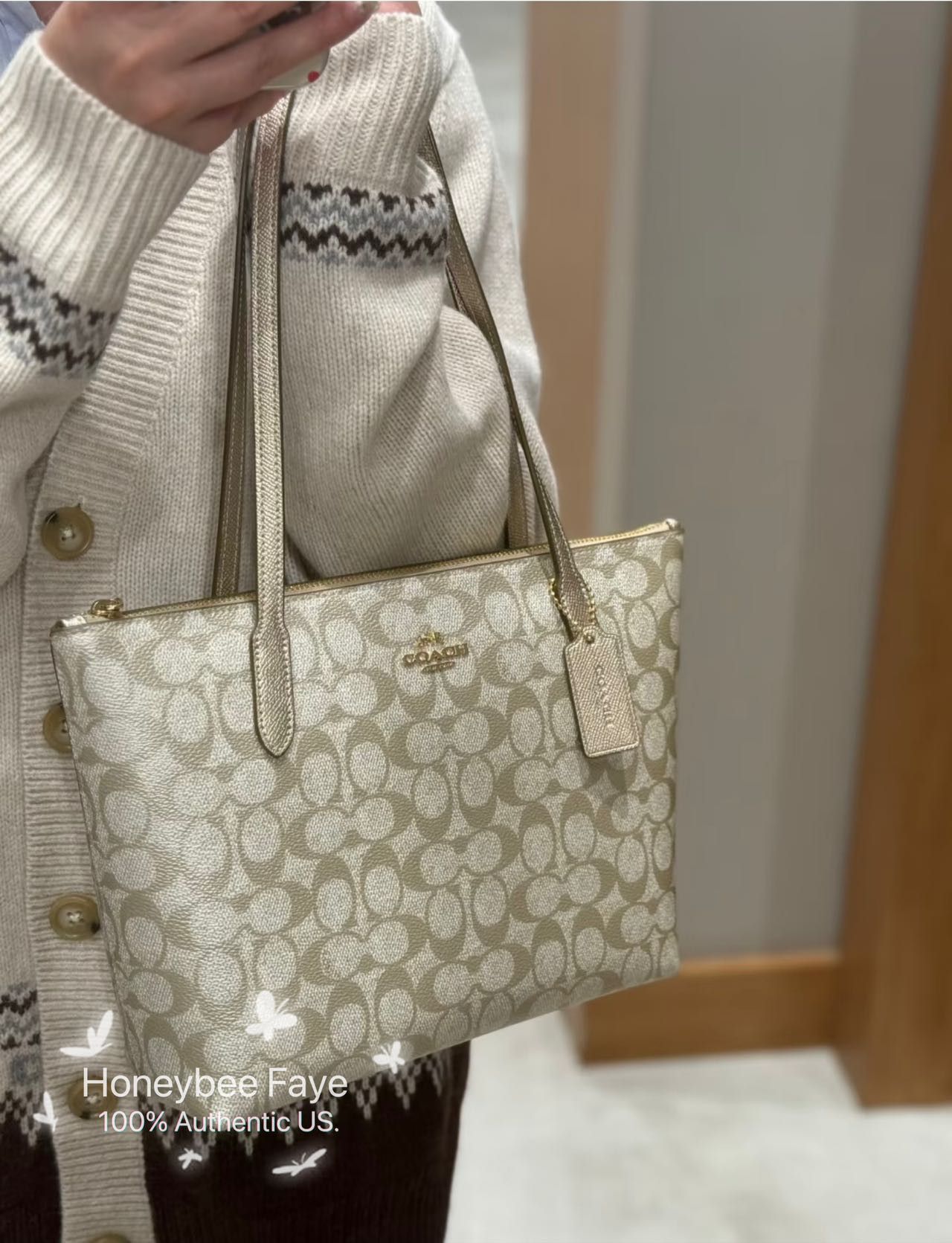 Coach Fiona Zip Tote Bag In Signature Canvas CW396 | Grailed