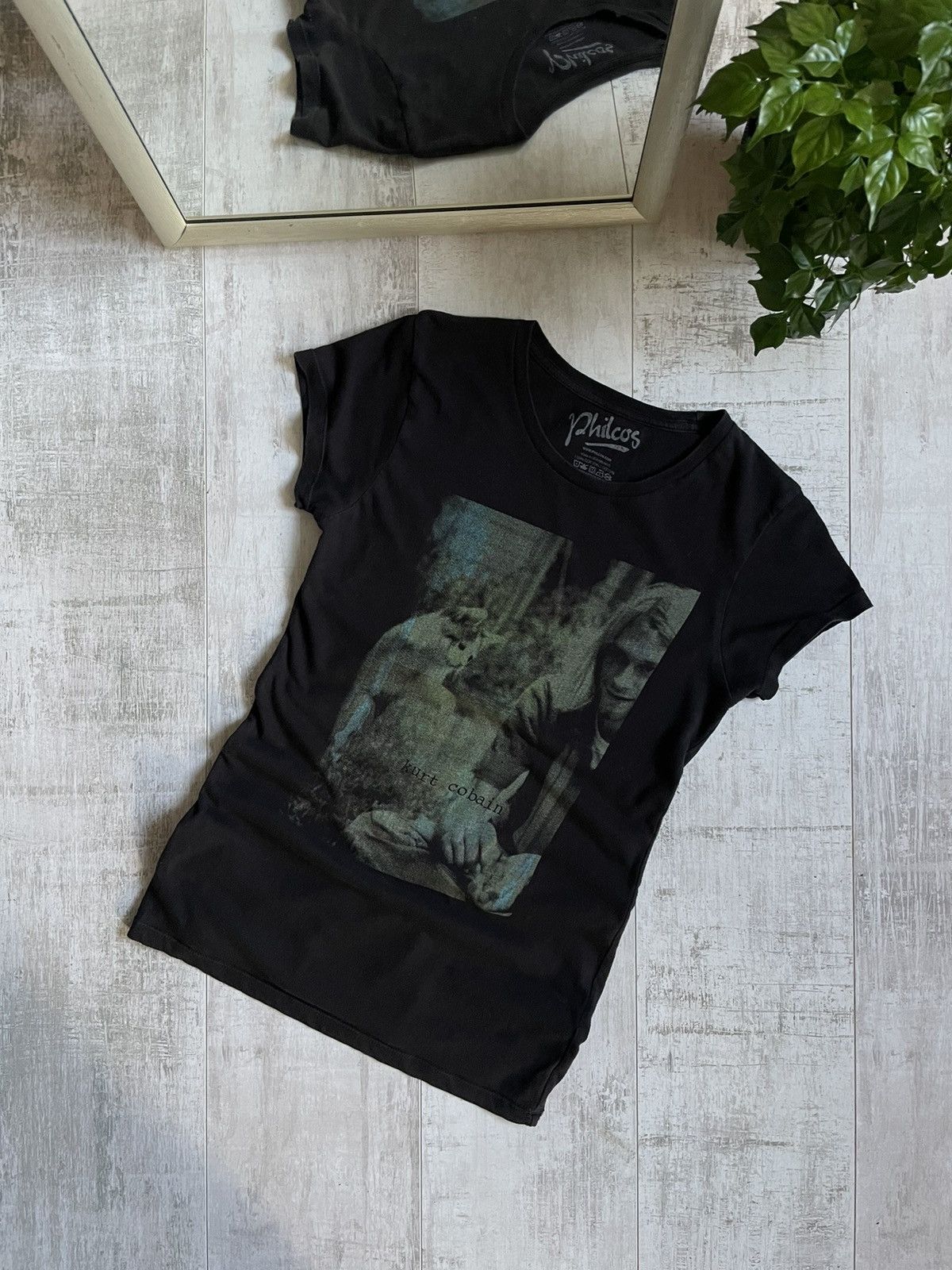 Band Tees × Kurt Cobain × Vintage Vintage Kurt Cobain Printed Logo T ...