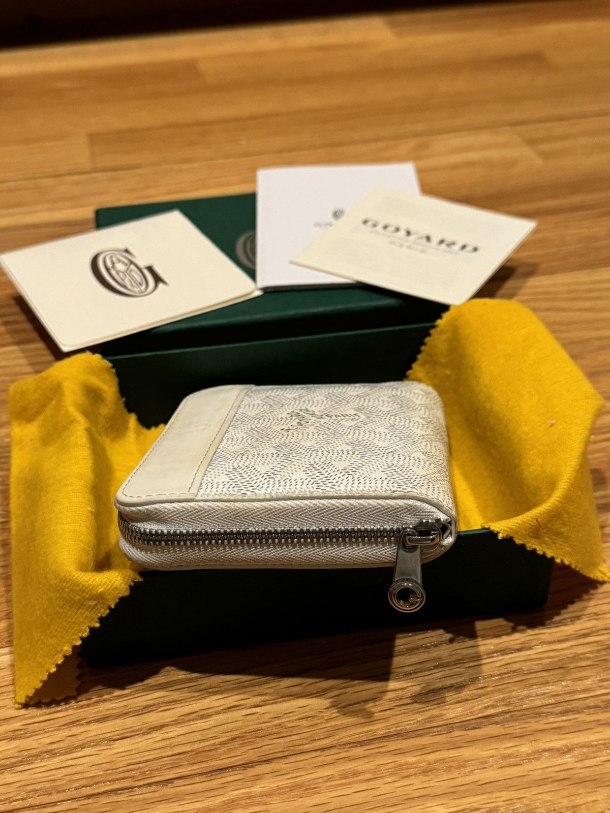 Goyard *RARE* Goyard White Zip Wallet/Coin Pouch | Grailed