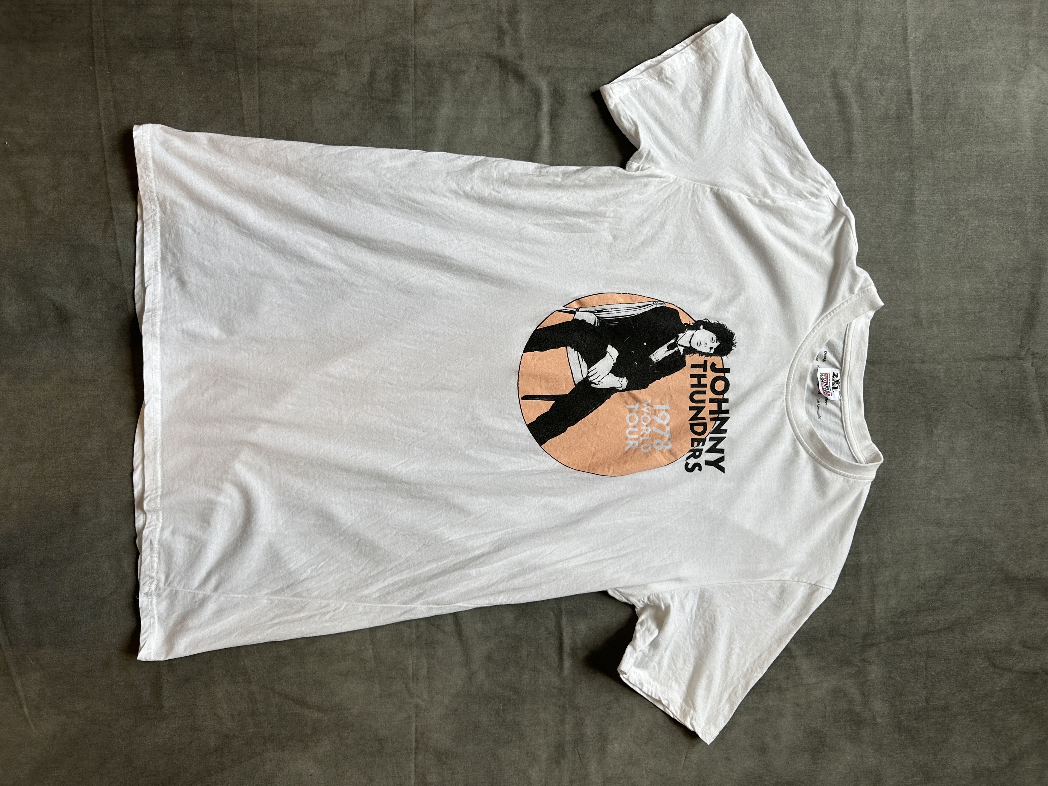 Vintage Vintage Johnny Thunders T-Shirt 1978 World Tour So Alone XXL ...