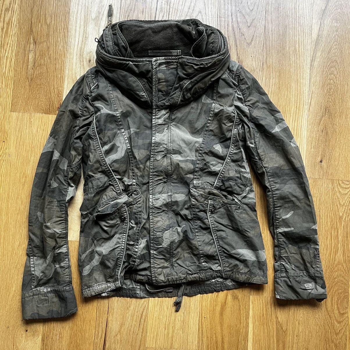 Beauty Beast × If Six Was Nine × Le Grande Bleu (L.G.B.) GOA Camo ...