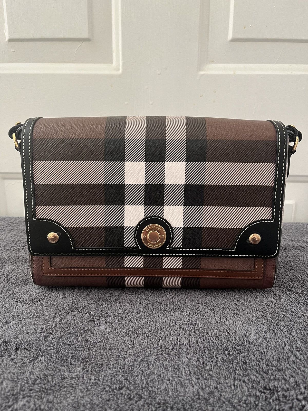 Burberry Burberry Note Bag Dark Birch Brown | Grailed