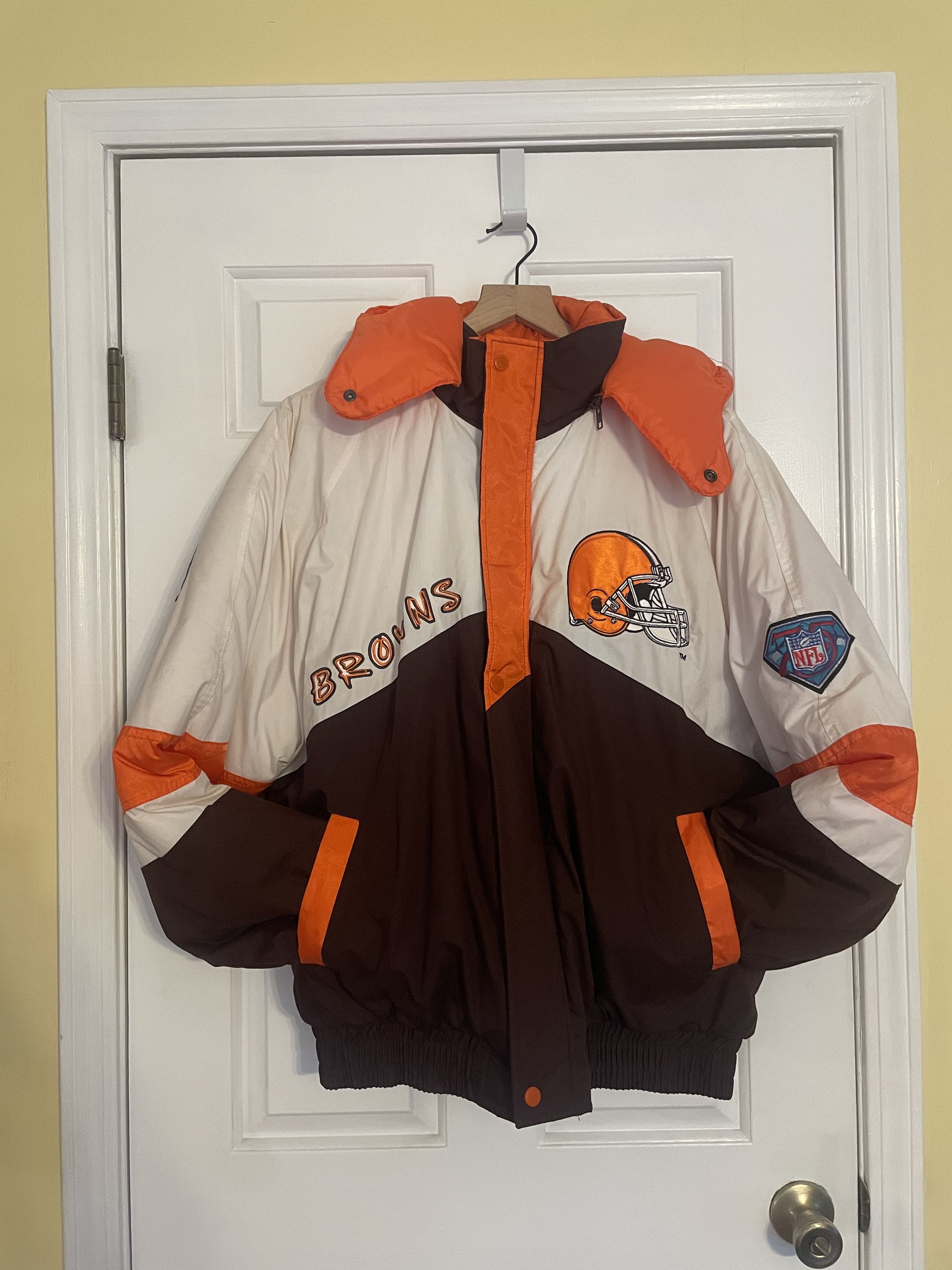 Pro Player NEW Cleveland Browns Pro Player Puffer 90s | Grailed