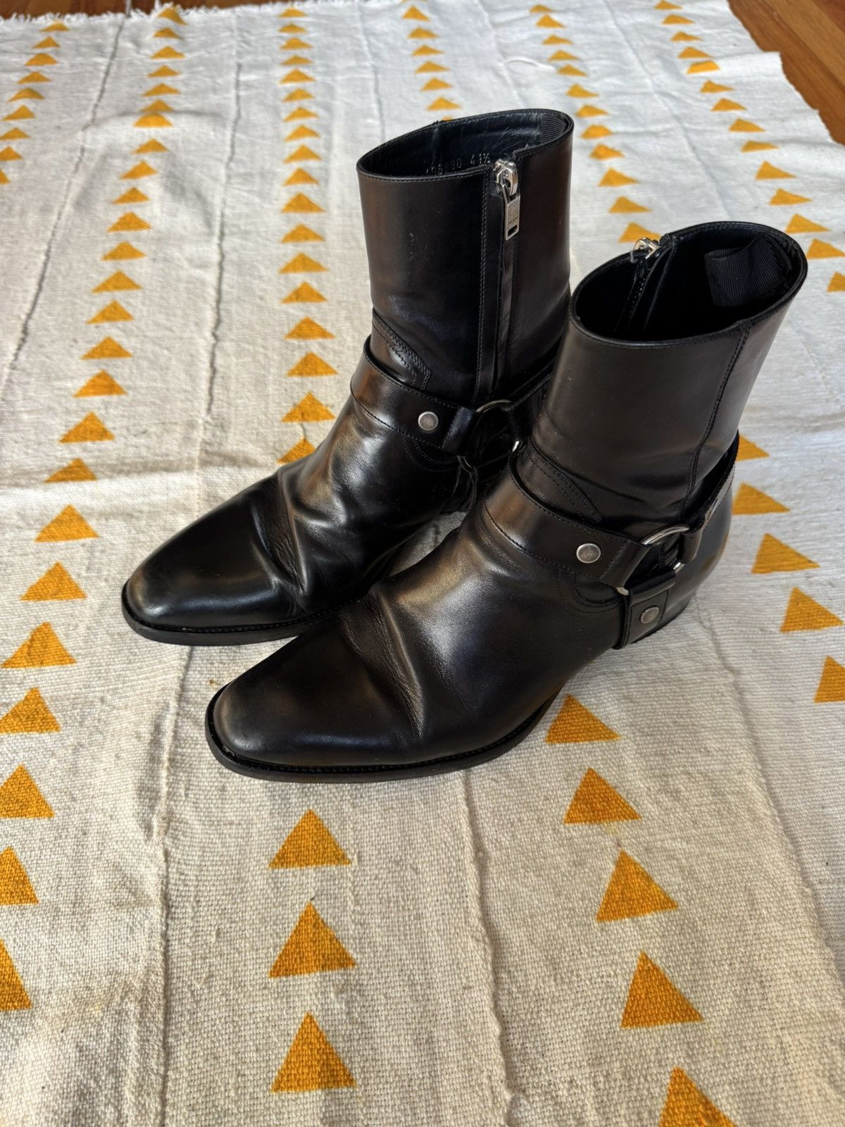 Saint Laurent Paris SLP Wyatt Boots in Black | Grailed
