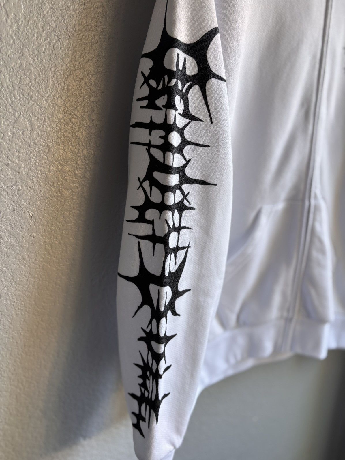 Deadly Doll COMPLEX CON EXCLUSIVE DEADLY DOLL X KEN CARSON COLLAB ZIP ...