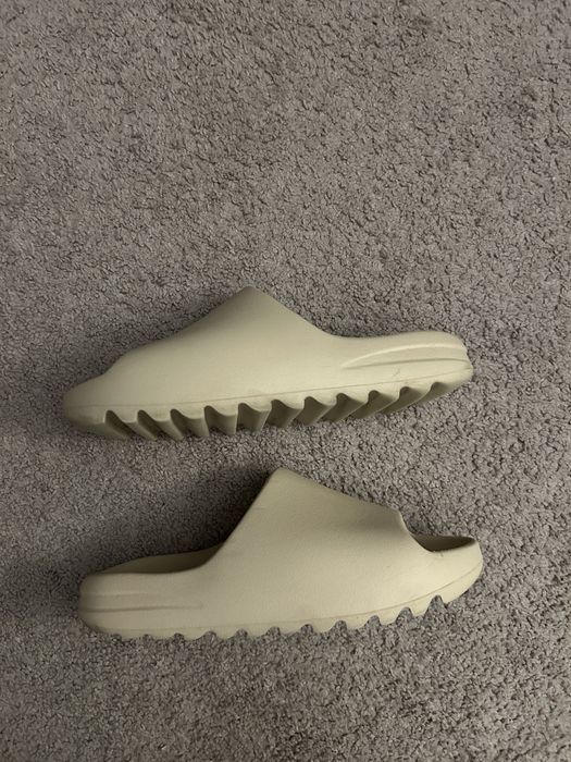 Kanye West Yeezy Slide Bone | Grailed