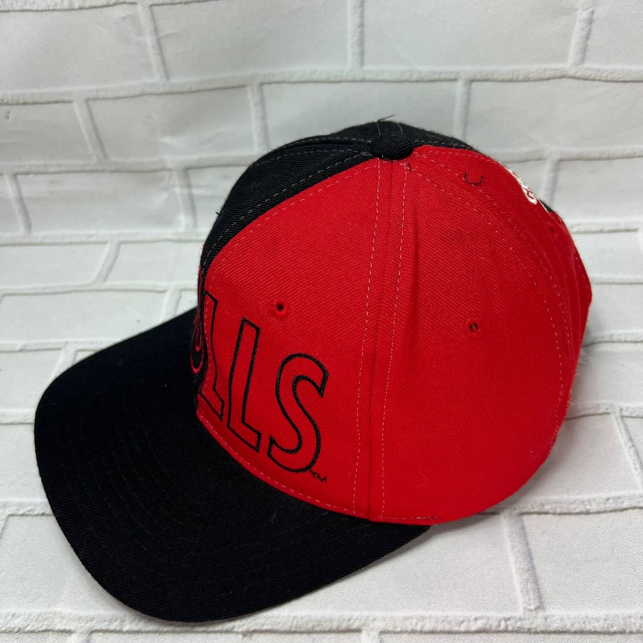 NBA Vintage Chicago Bulls NBA Snapback Cap Black Red Men | Grailed