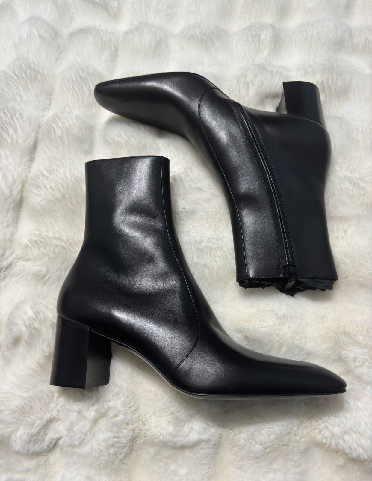 Saint Laurent Paris × Yves Saint Laurent Saint laurent ysl 23 Show Men ...