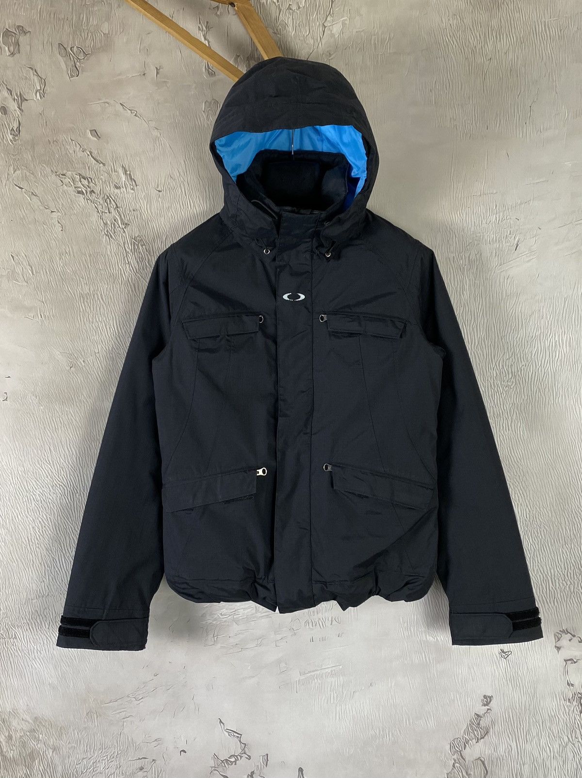 Oakley × Outdoor Style Go Out! × Streetwear Oakley VNTG Central Logo ...