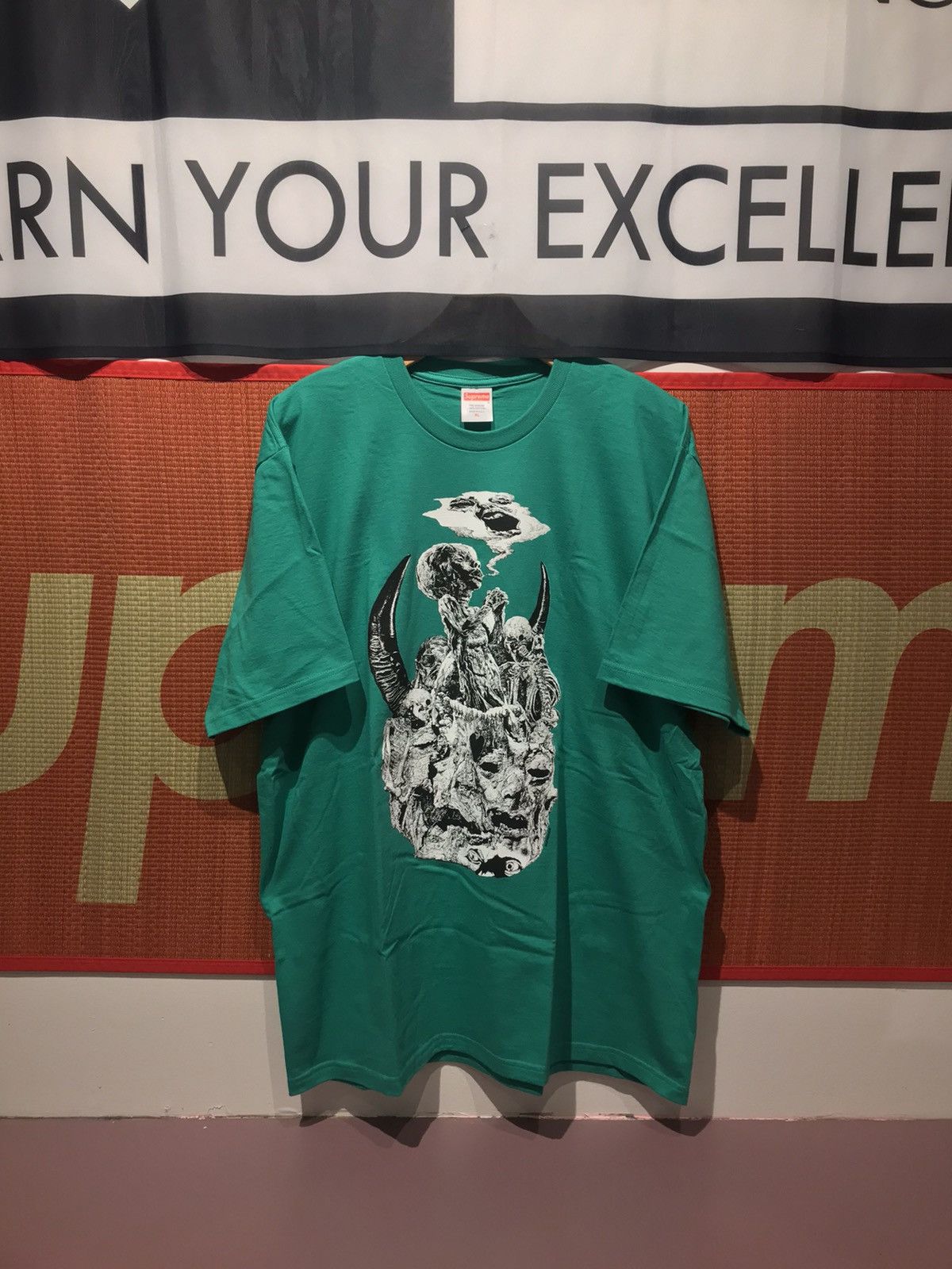 Supreme Deadstock FW23 supreme mutants Japan artist skull horror art ...