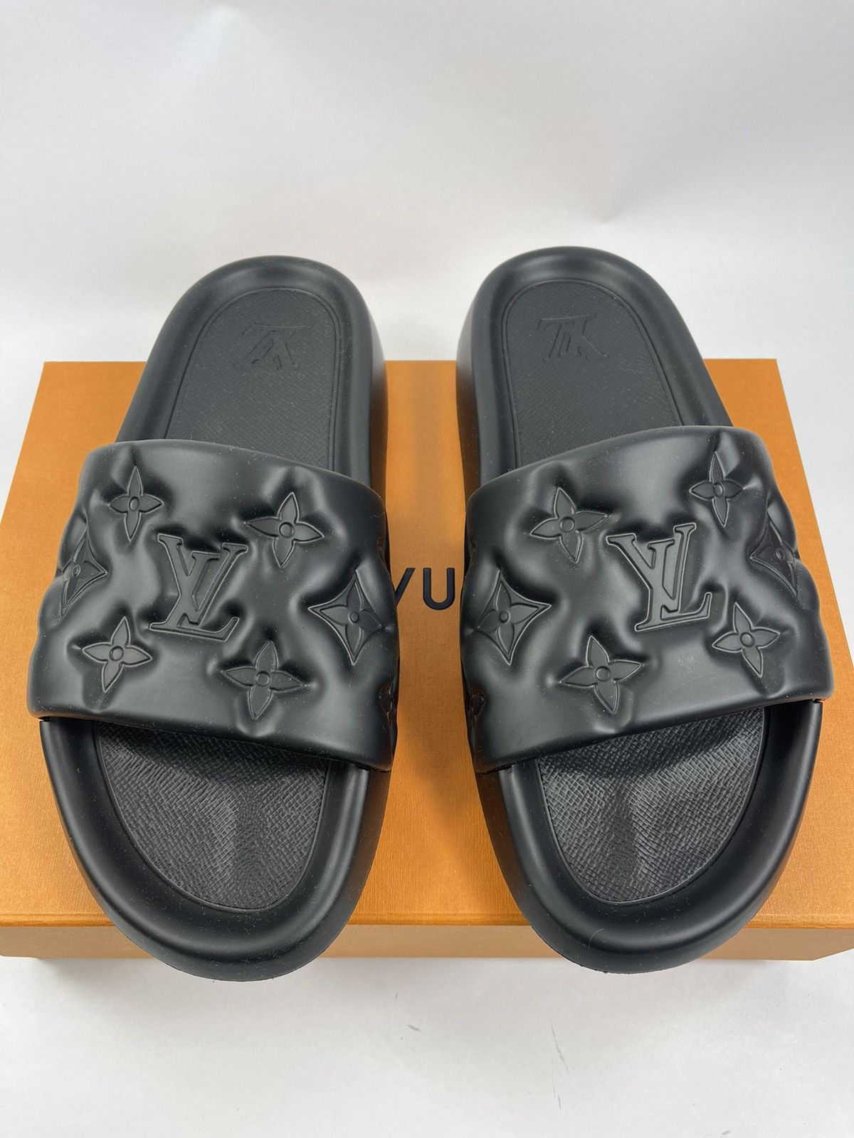 Louis Vuitton MONOGRAM LOGO SLIDES | Grailed
