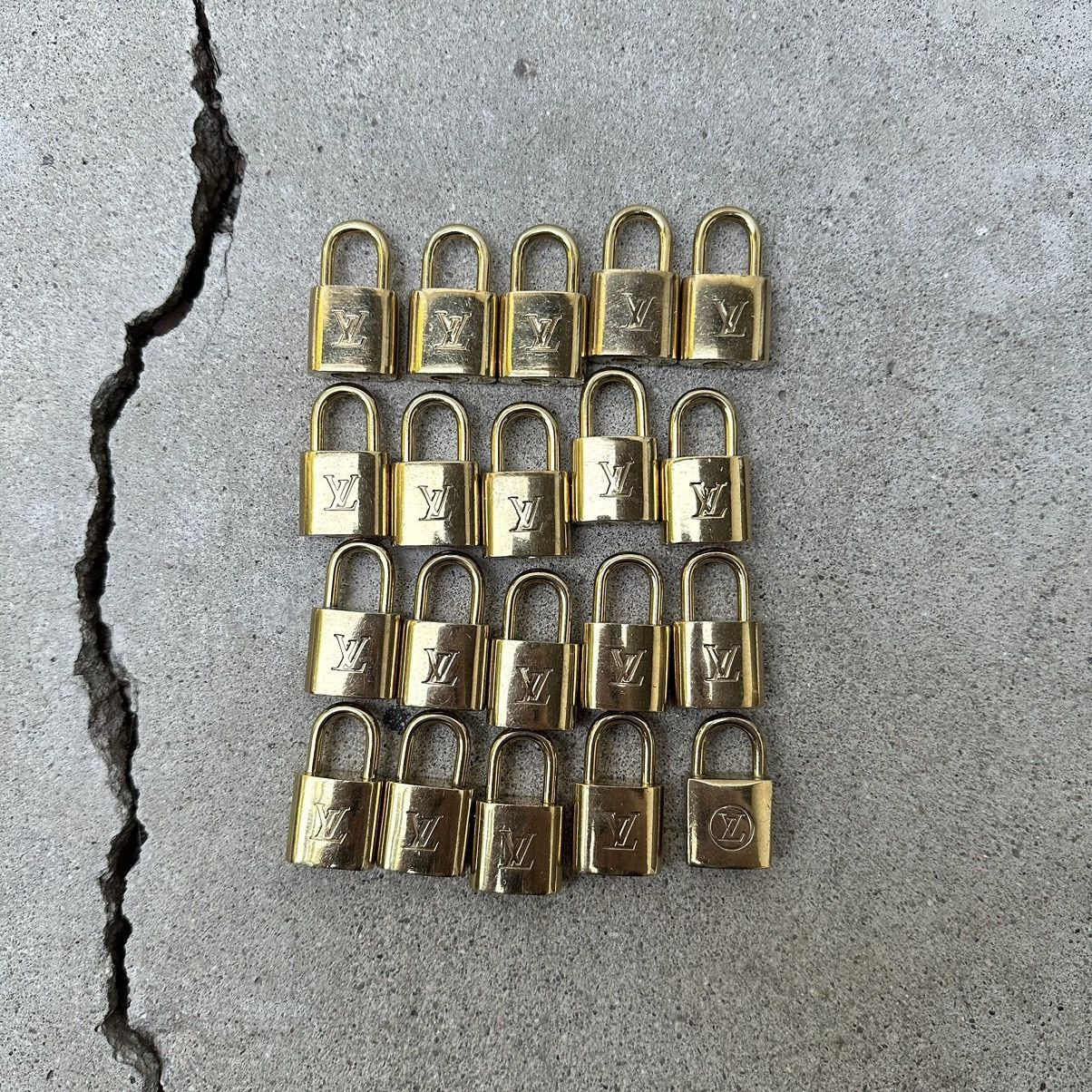 Louis Vuitton Louis Vuitton Lock Set of 20 | Grailed