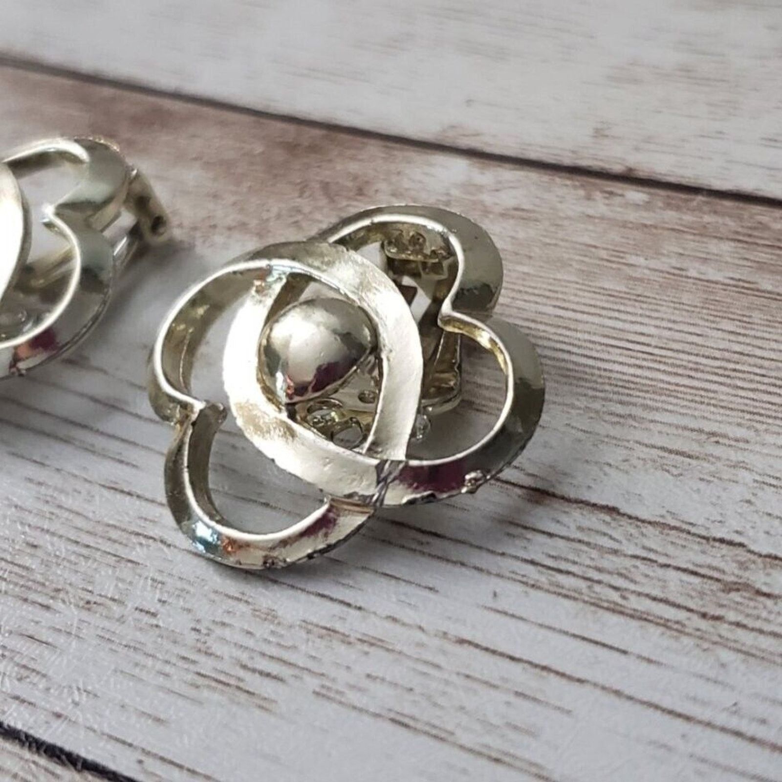 Other Vintage Clip On Earrings Interlocking 4 Point Flower Design | Grailed