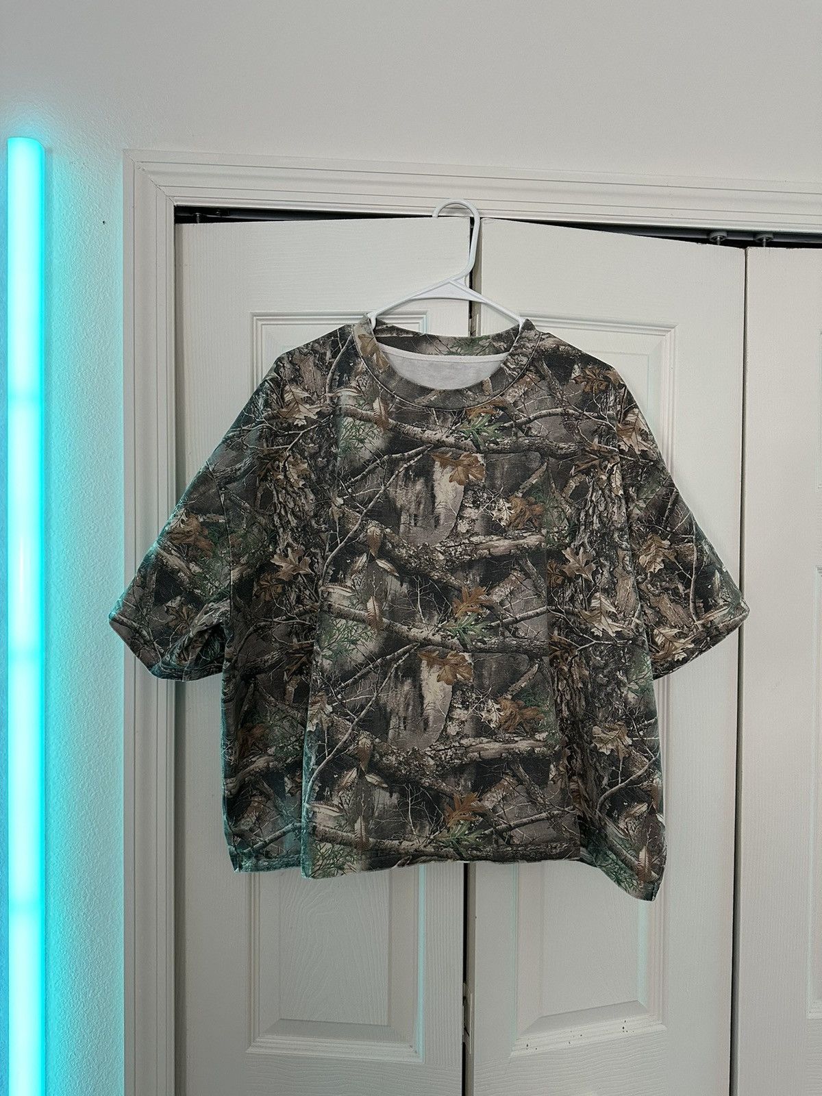 Designer × Streetwear × The GV Gallery HEAVYWEIGHT CROPPED BOXY CAMO T ...