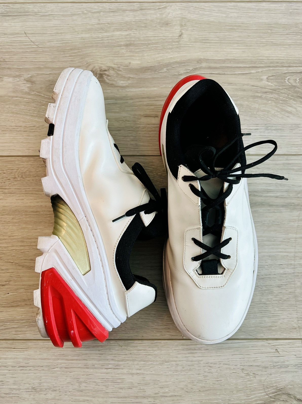 1017 ALYX 9SM × Alyx × Vibram White Chunky Lace Up Leather Sneakers ...