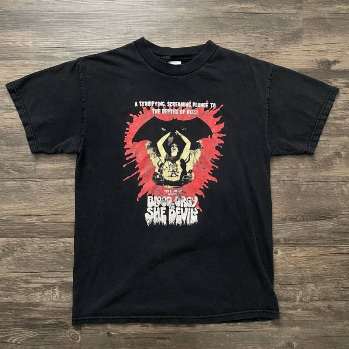 Vintage Vintage Blood Orgy Of The She Devils Horror Movie T-Shirt M ...