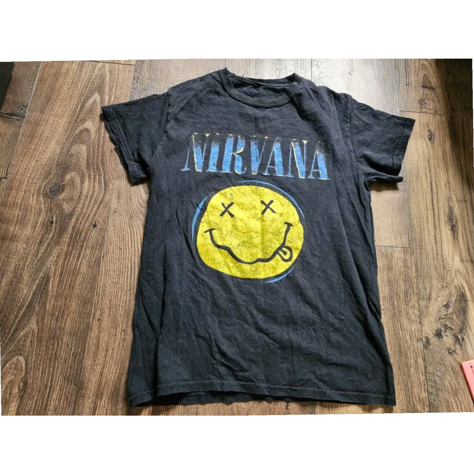 Vintage Nirvana Mens Nevermind Grunge Smiley Face T Shirt Kurt Cobain ...
