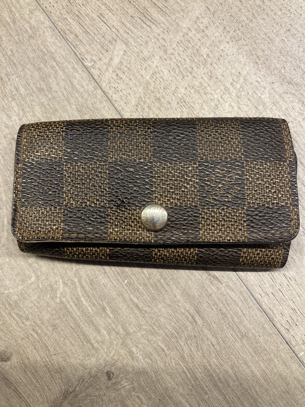 Louis Vuitton Louis Vuitton Key Wallet | Grailed