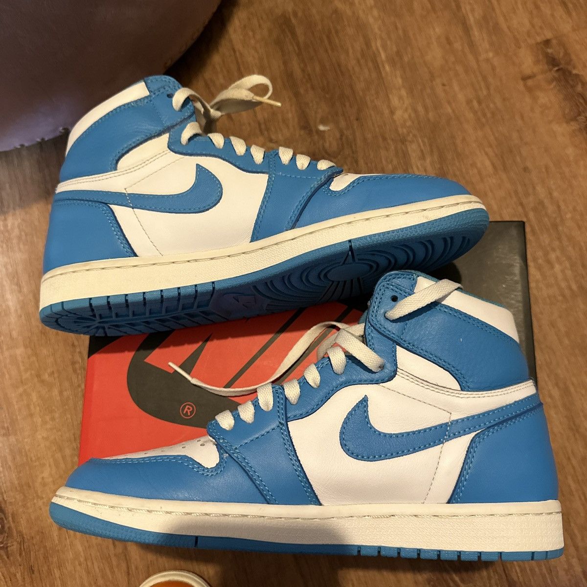 Nike Unc Jordan 1 | Grailed