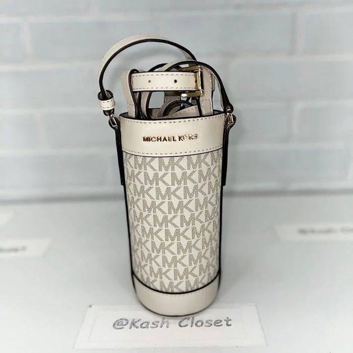 Michael Kors Michael Kors water bottle holder crossbody bag Light cream | Grailed