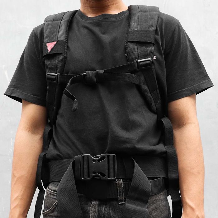 Oakley Oakley Hardshell Backpack Black - Y2K Bag | Grailed