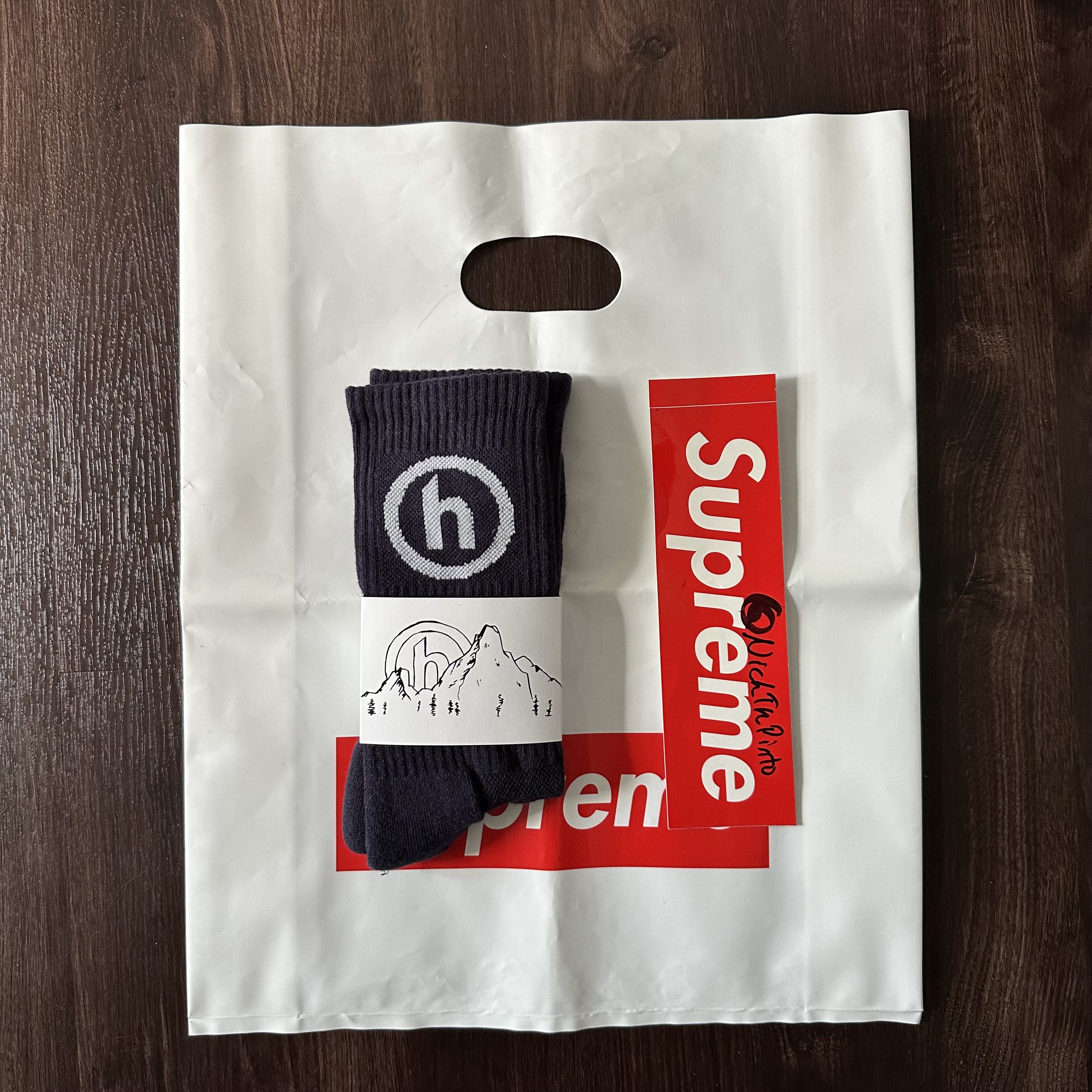 HIDDEN HIDDEN Socks | Grailed