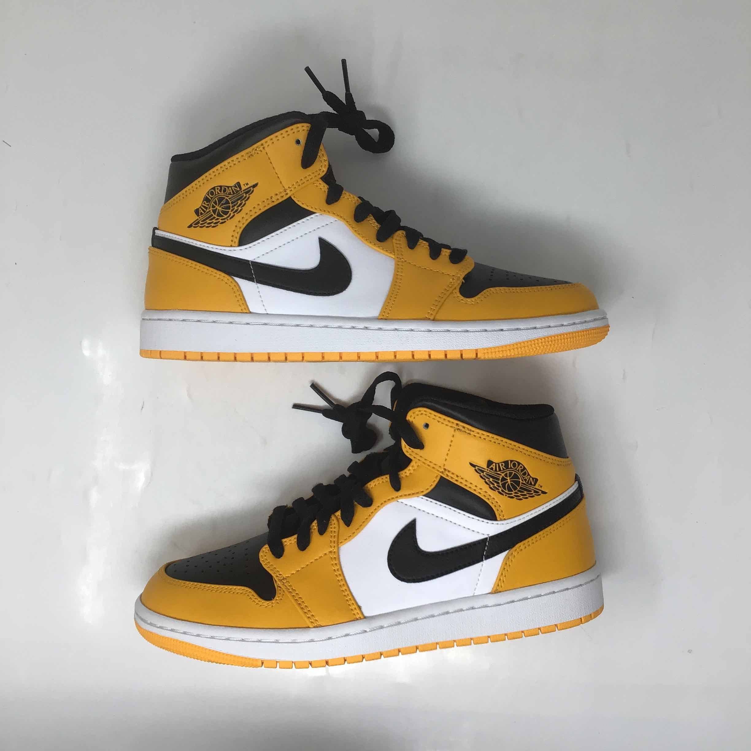 Jordan Brand Air Jordan 1 Mid Reverse Yellow Toe | Grailed