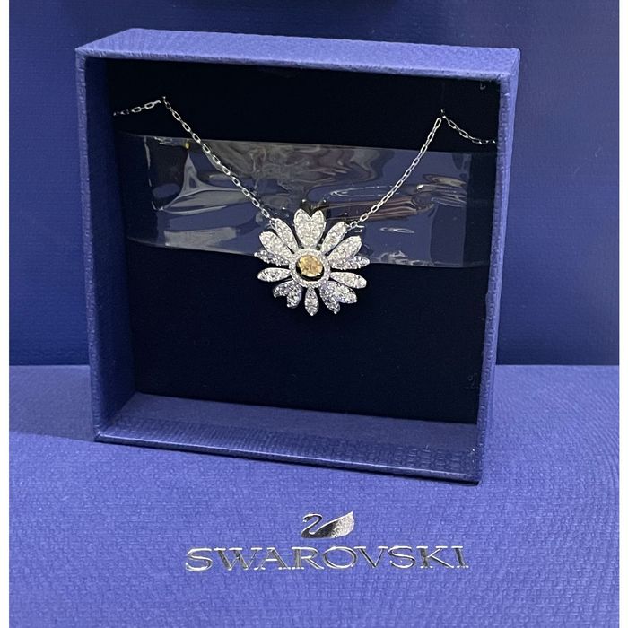 Swarovski Swarovski Crystal Eternal Daisy Flower Pendant Necklace | Grailed