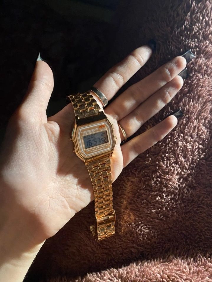 Casio Y2K 2000s vintage retro silver stainless steel digital watch ...