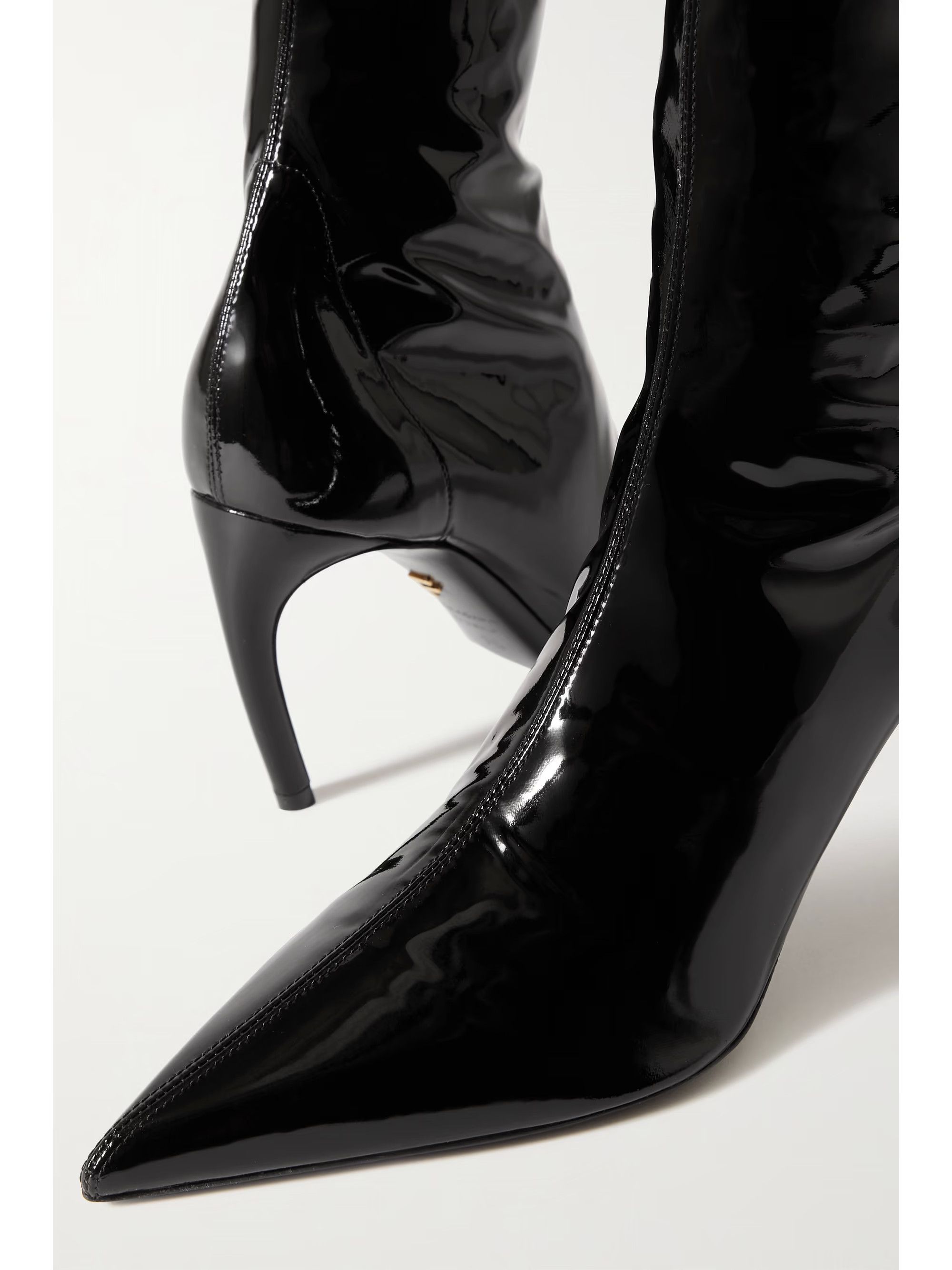 Salvatore Ferragamo o1s1rm0924 Bri Knee Boots in Black | Grailed