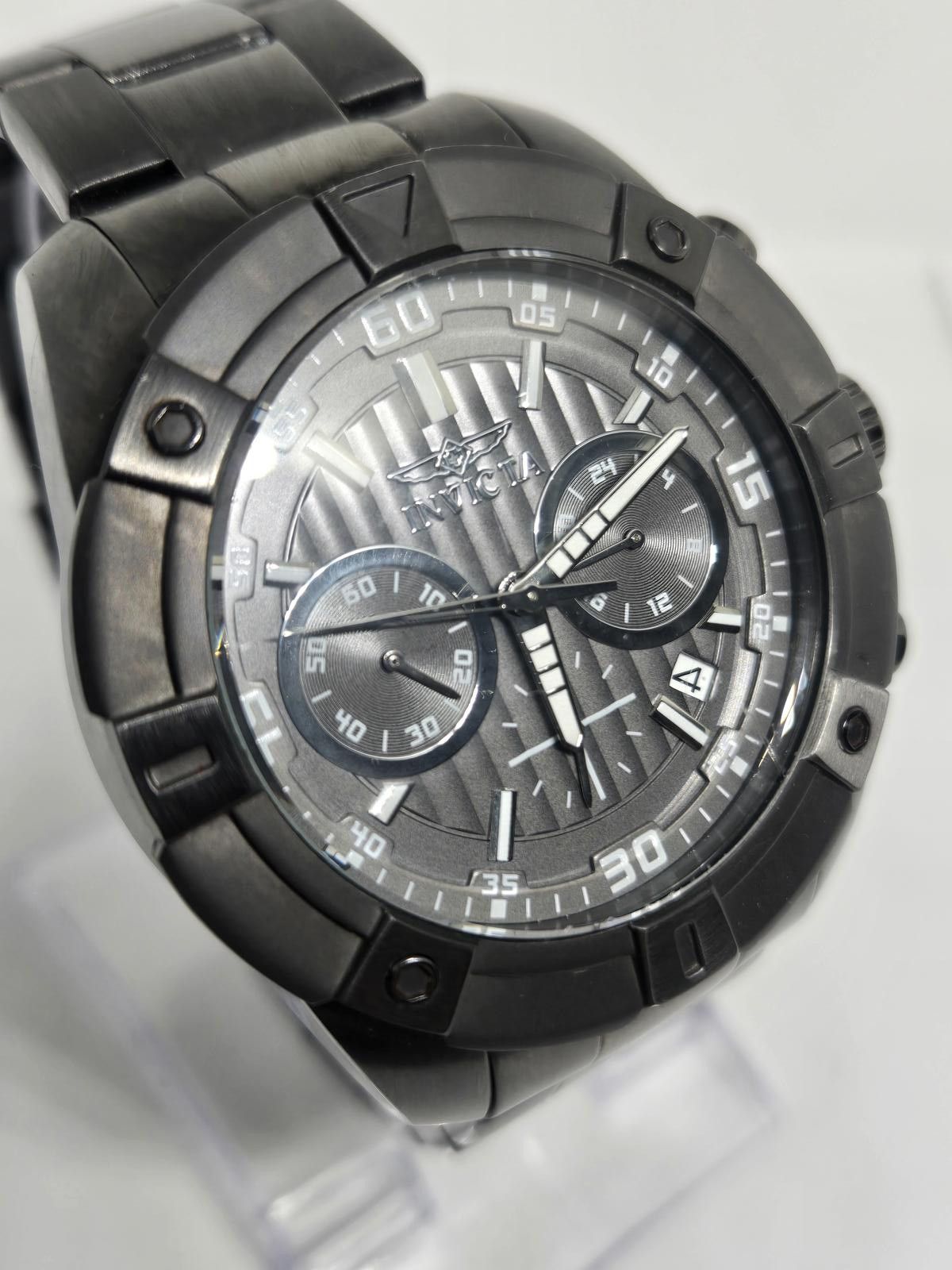 Designer Invicta Specialty Model 21618 Gun Metal Chrono Watch. UEC ...