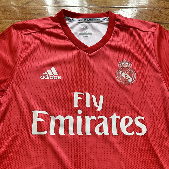 Soccer Jersey Adidas Real Madrid Fly Emirates 2018/2019 Soccer Jersey ...
