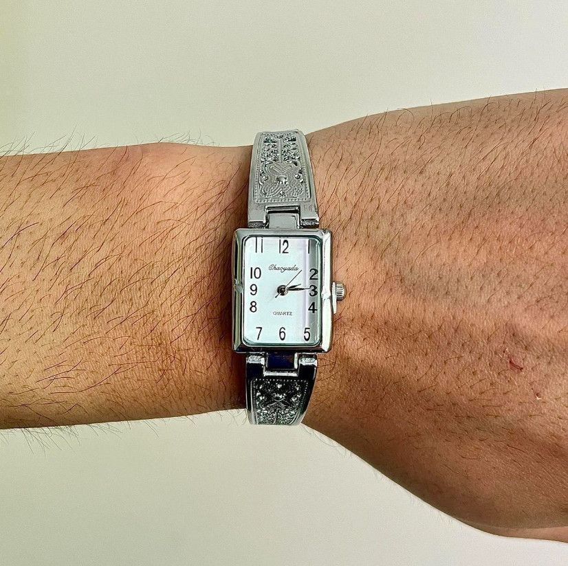 Silver 2000s vintage rectangle stainless steel quartz luxury watch ...