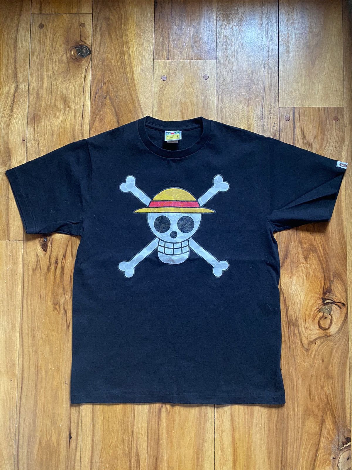 Bape × One Piece Bape x One Piece Straw Hat Pirates’ Jolly Roger Tee ...