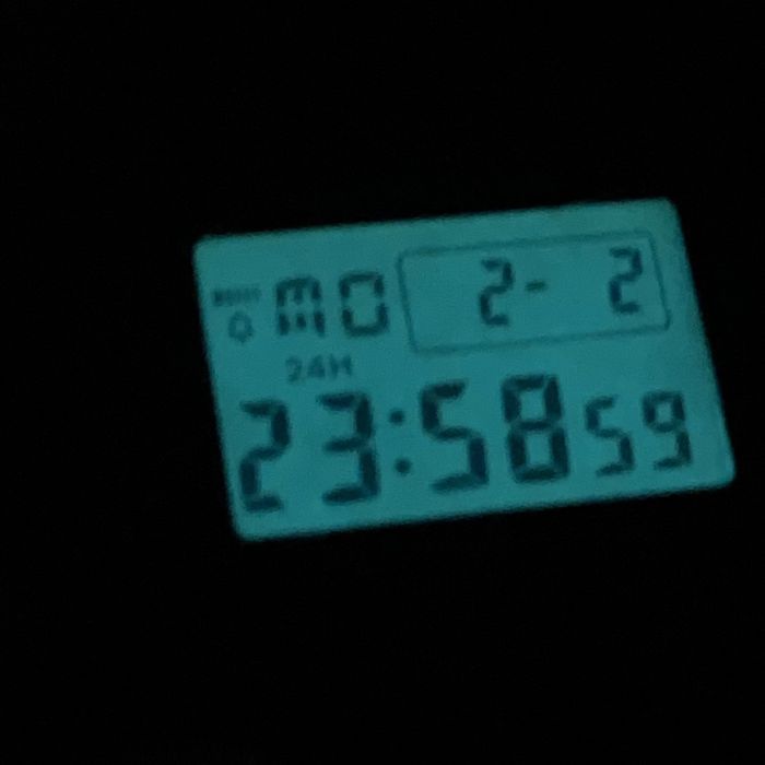 Vintage Vintage 90s Casio G Shock DW-5600E Square Face Digital Watch ...