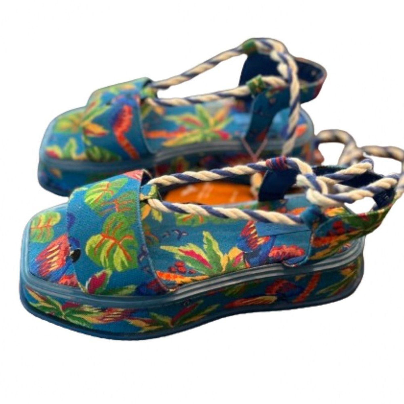 Farm Rio Farm Rio Blue Macaw Platform Sandals Tropical Sz 10 | Grailed