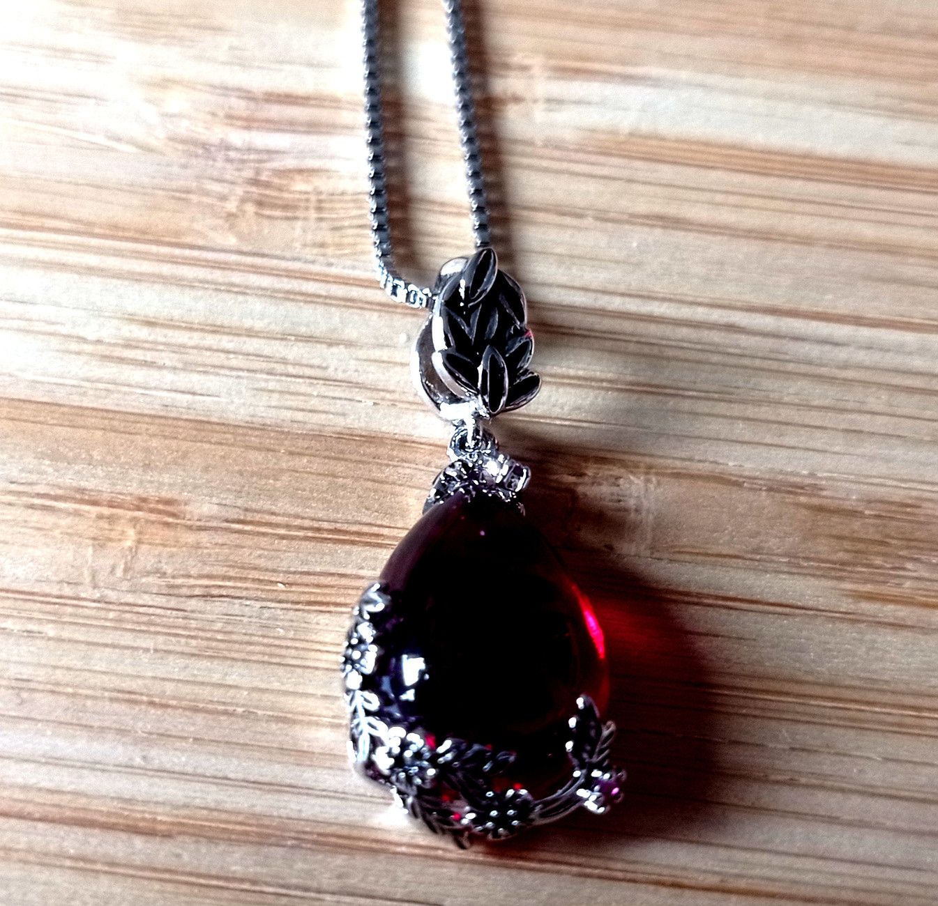 Designer × Japanese Brand × Vintage Stunning Floral Garnet Pendant ...