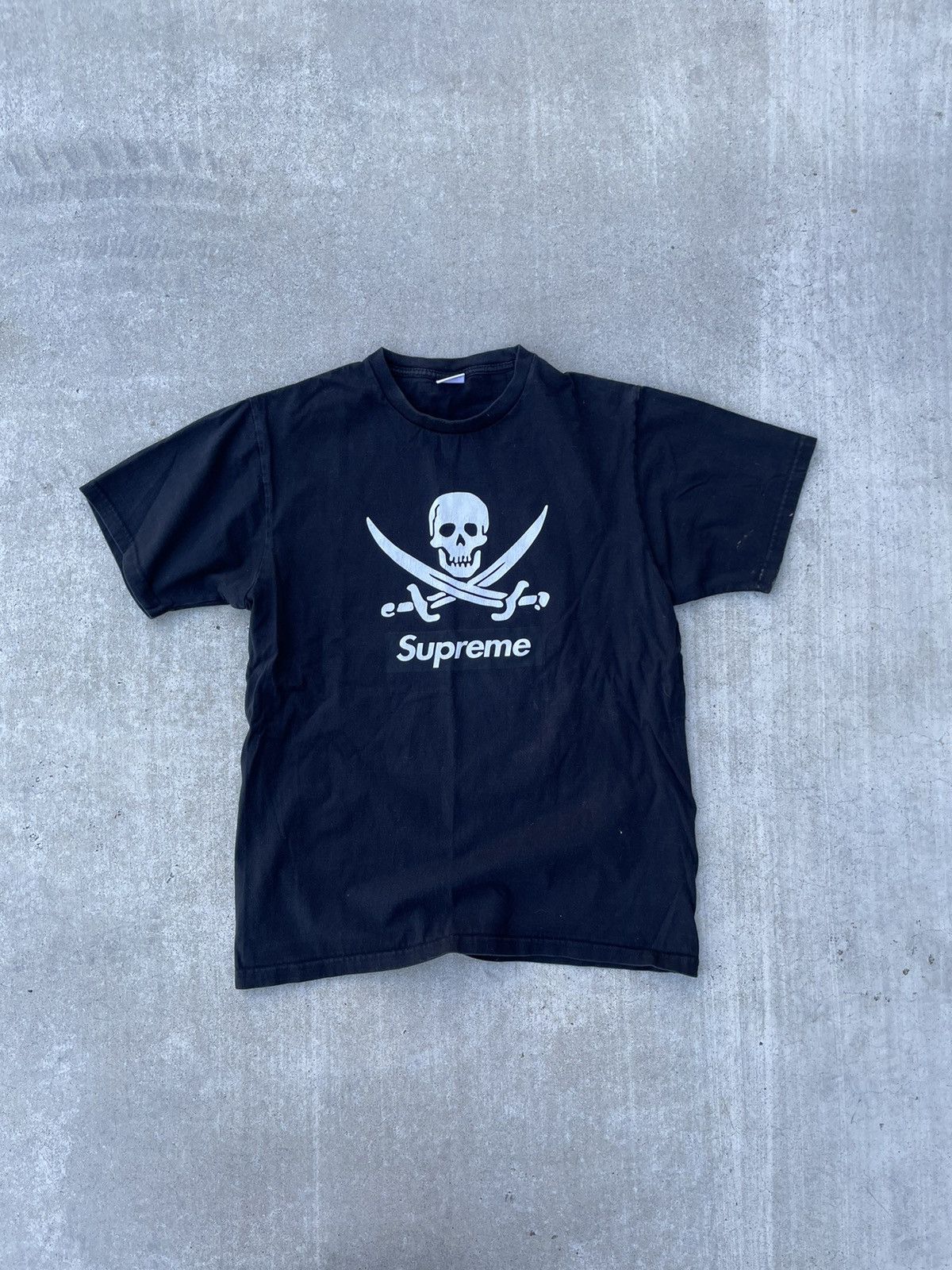 Neighborhood × Supreme Supreme x Neighborhood Pirate Skull T Shirt | Grailed