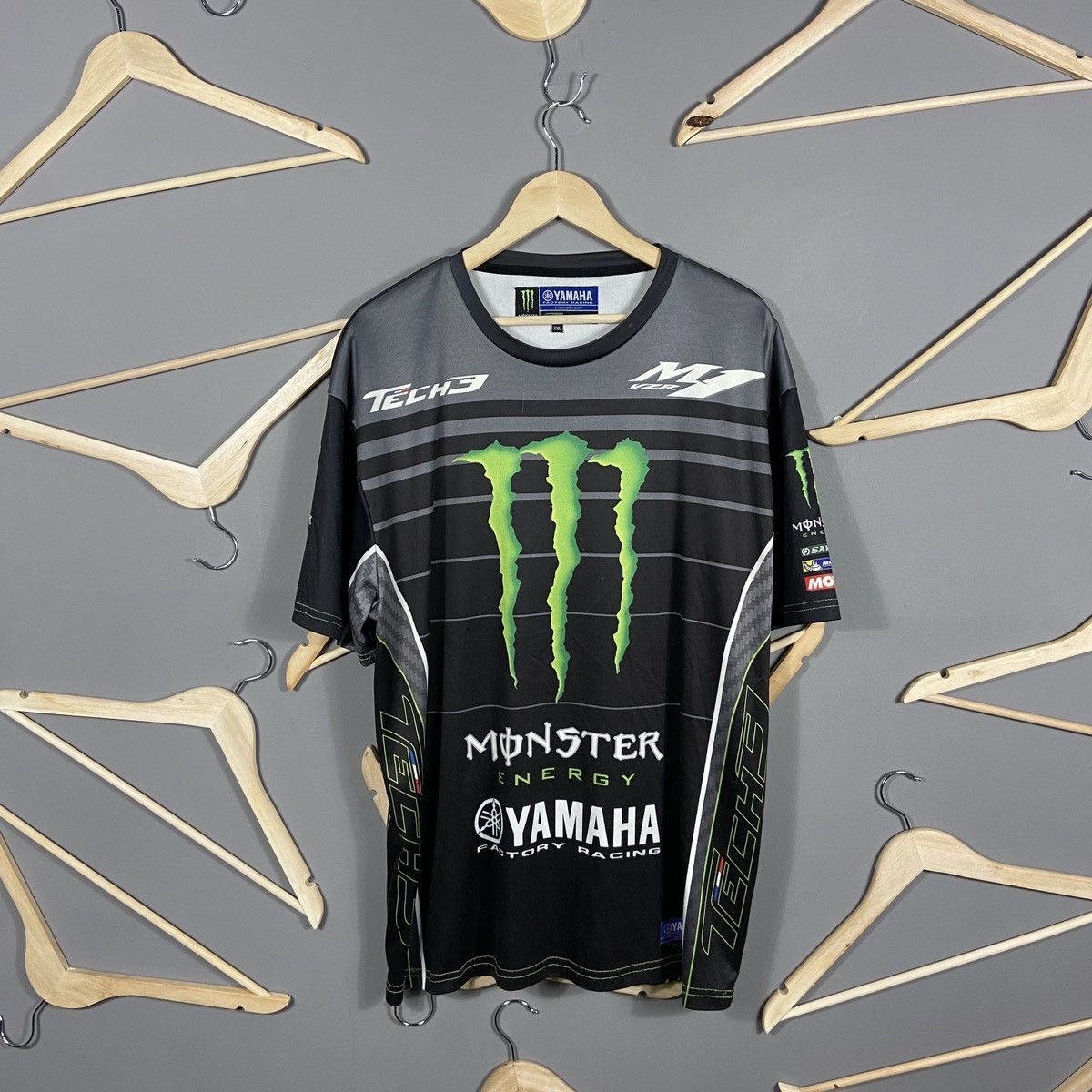 Racing × Vintage × Yamaha Monster Energy Yamaha MotoGP Team Tech3 T ...