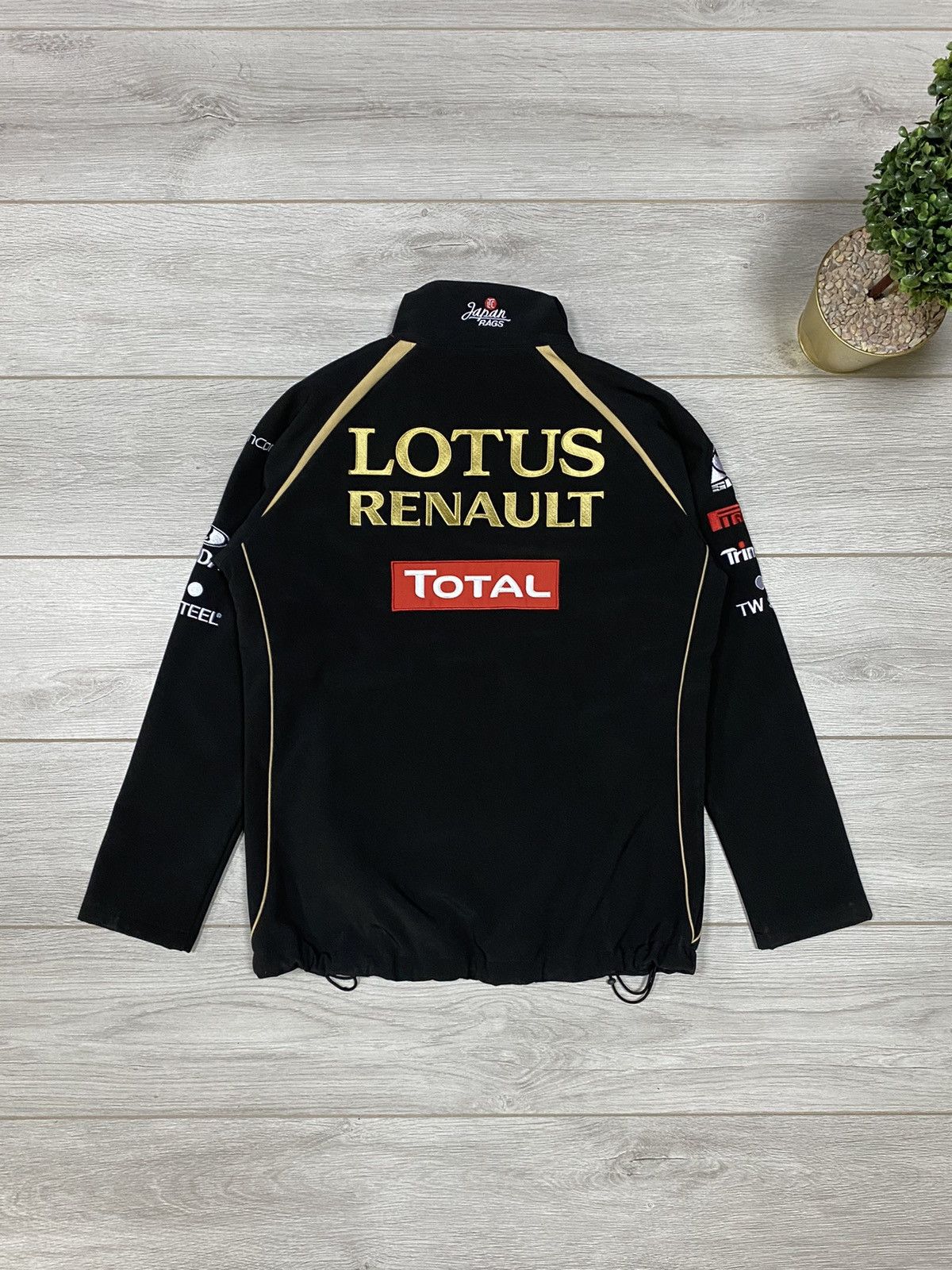 Formula 1 × Vintage Lotus Renault soft shell vintage racing jacket ...