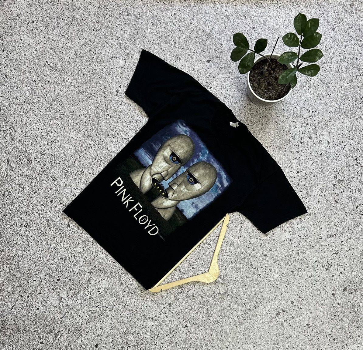 Pink Floyd × Rock Band × Vintage Vintage 90s Pink Floyd European Tour 1994 Rock Band T-Shirt ...