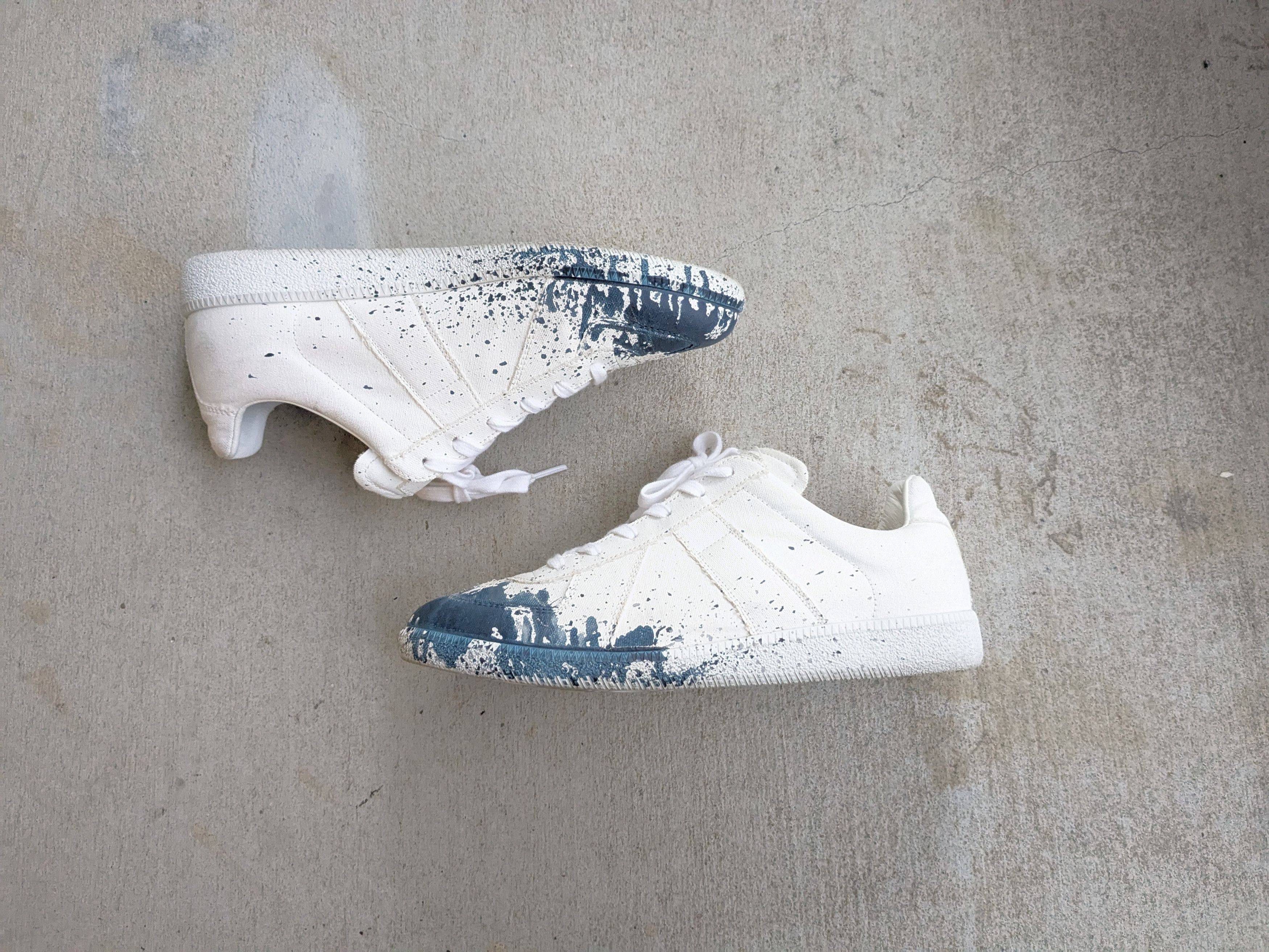 Maison Margiela Maison Margiela GAT Gray White Blue 9 42 Paint Splatter ...