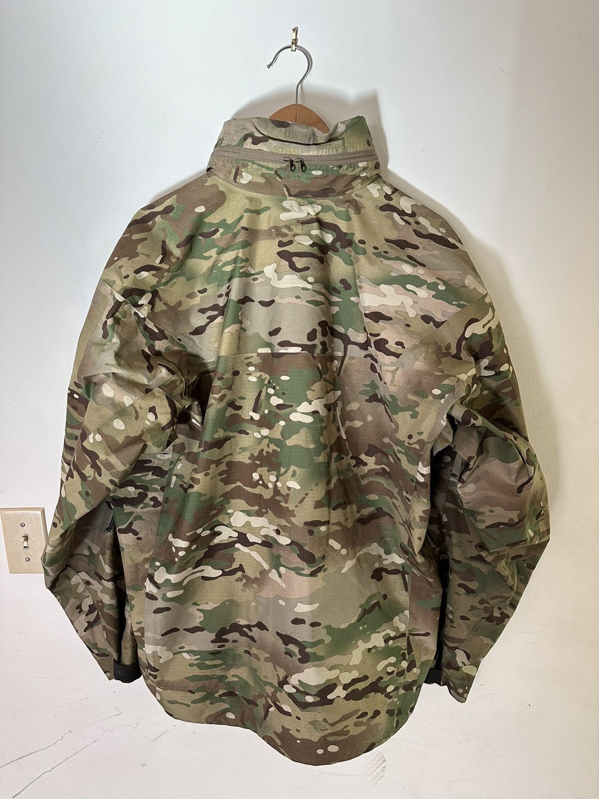 Arc'Teryx ARCTERYX LEAF Alpha Gen 2 Multicam Gore Tex Jacket | Grailed
