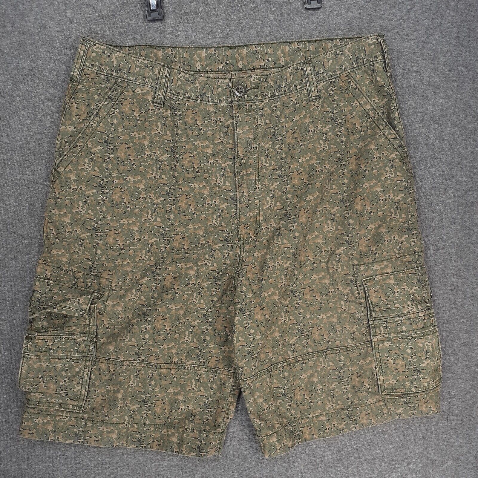 Levi's Levi's Woodland Camo Cargo Shorts Mens 40 Green Brown Outdoor ...