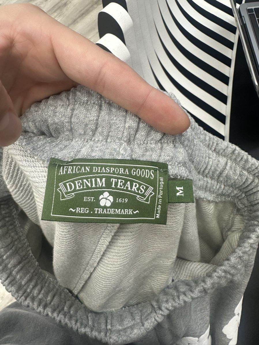DENIM TEARS Denim Tears The Cotton Wreath Grey Sweatshorts | Grailed