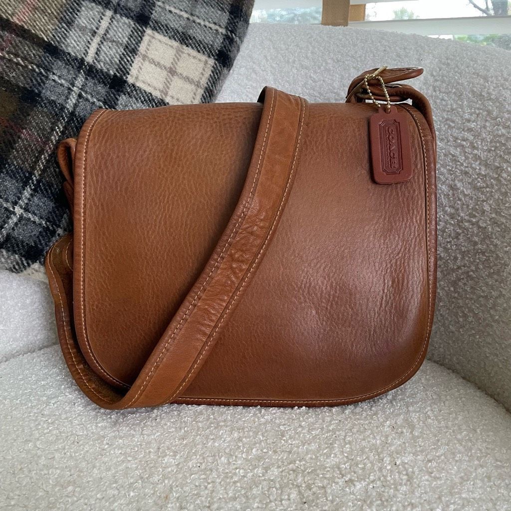 Coach Vintage Coach 70s British Tan Saddle Pouch Shoulder Bag Purse NYC ...