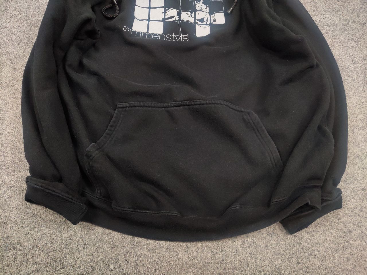 Alien Workshop Vintage Simmen Style alien workshop skate girl logo ...